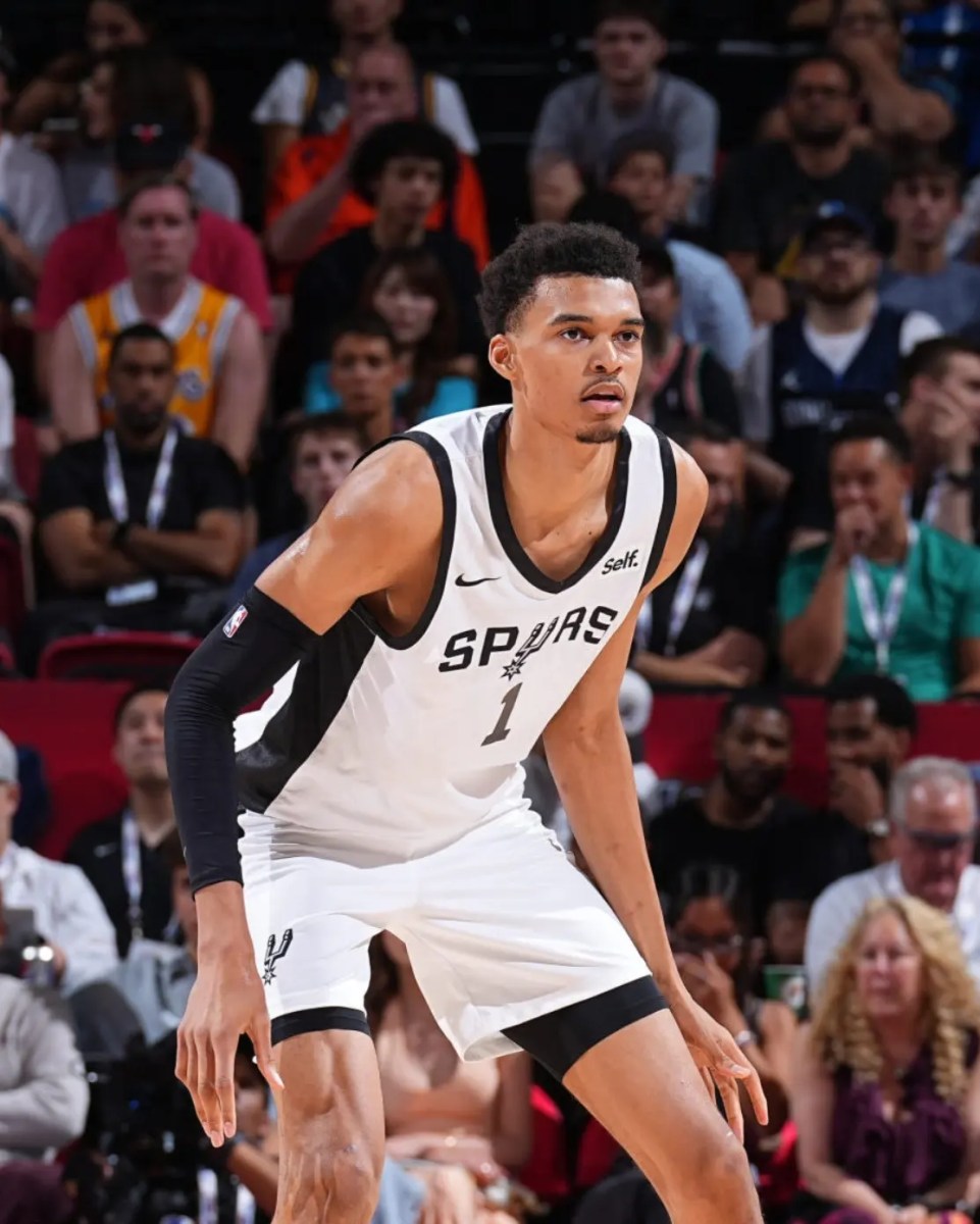 Enfim, Wemby – Spurs estreia na Summer League de Las Vegas com vitória ...